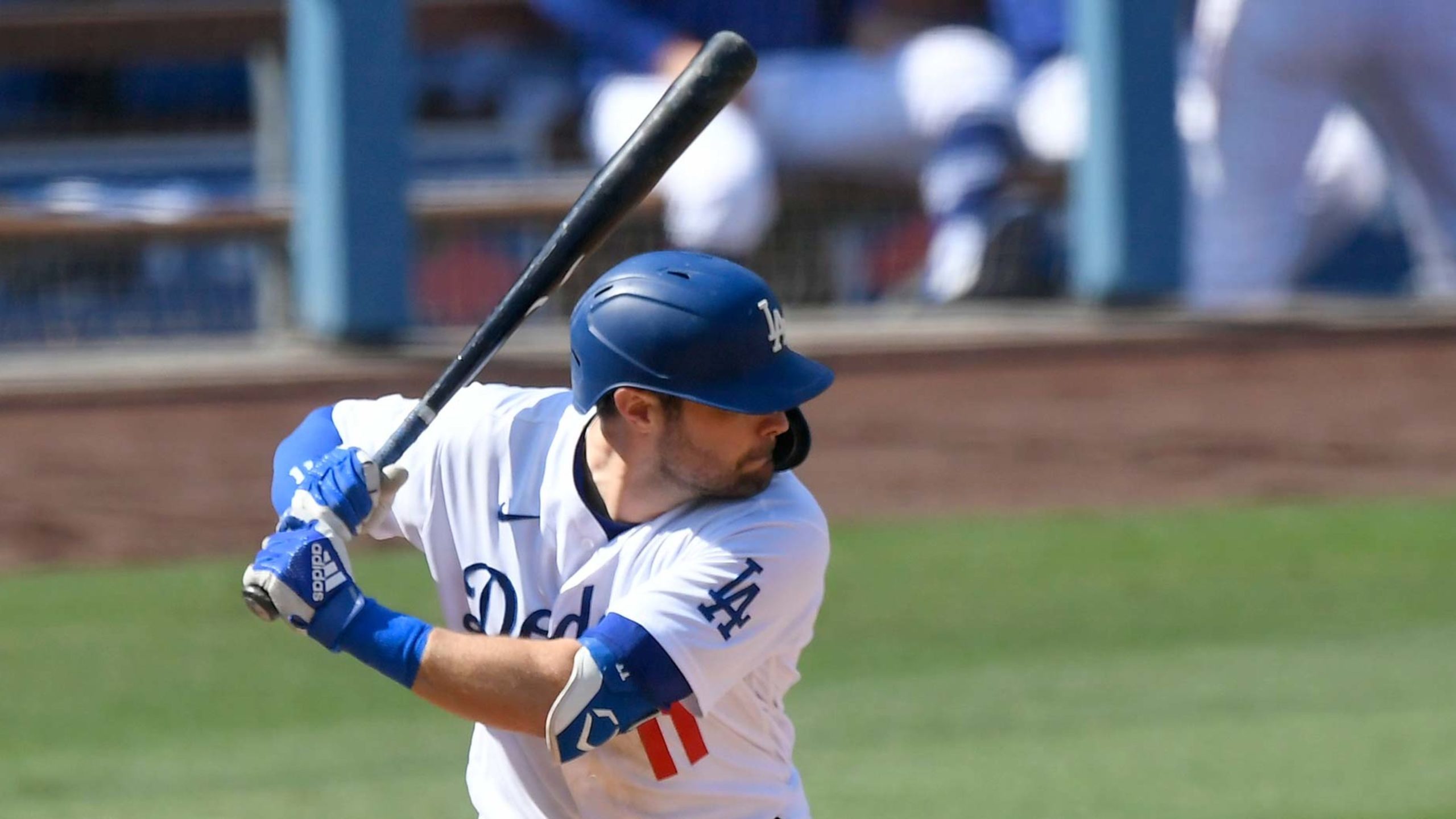 Dodgers culminan campaña regular con limpia sobre Angels y con 43 ...