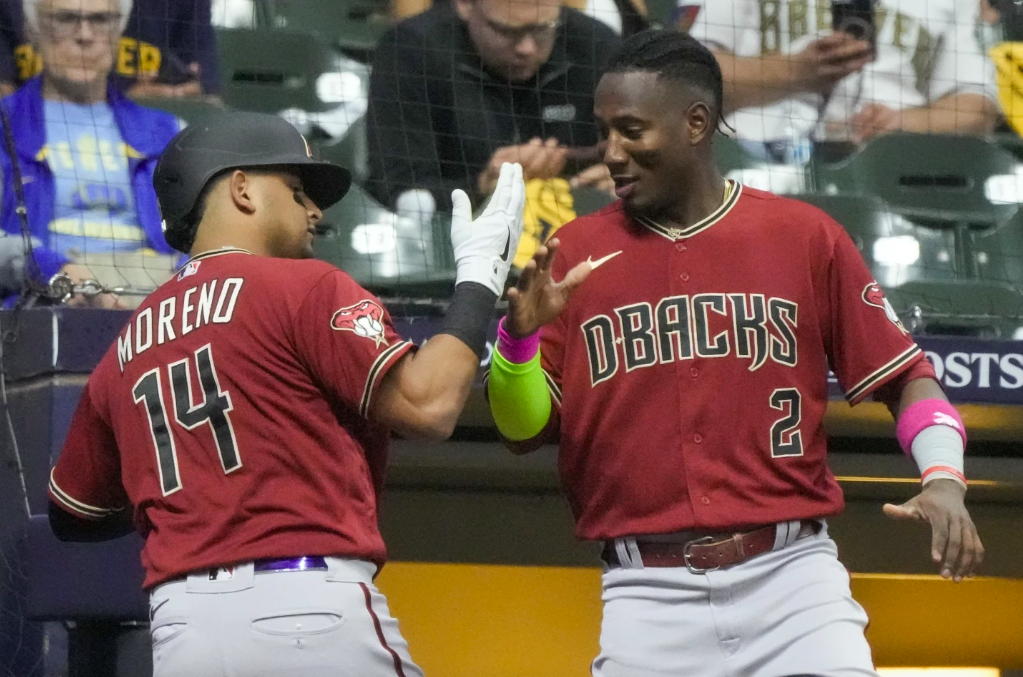 Diamondbacks sorprenden a Cerveceros...a palos - Beisbol Mundial