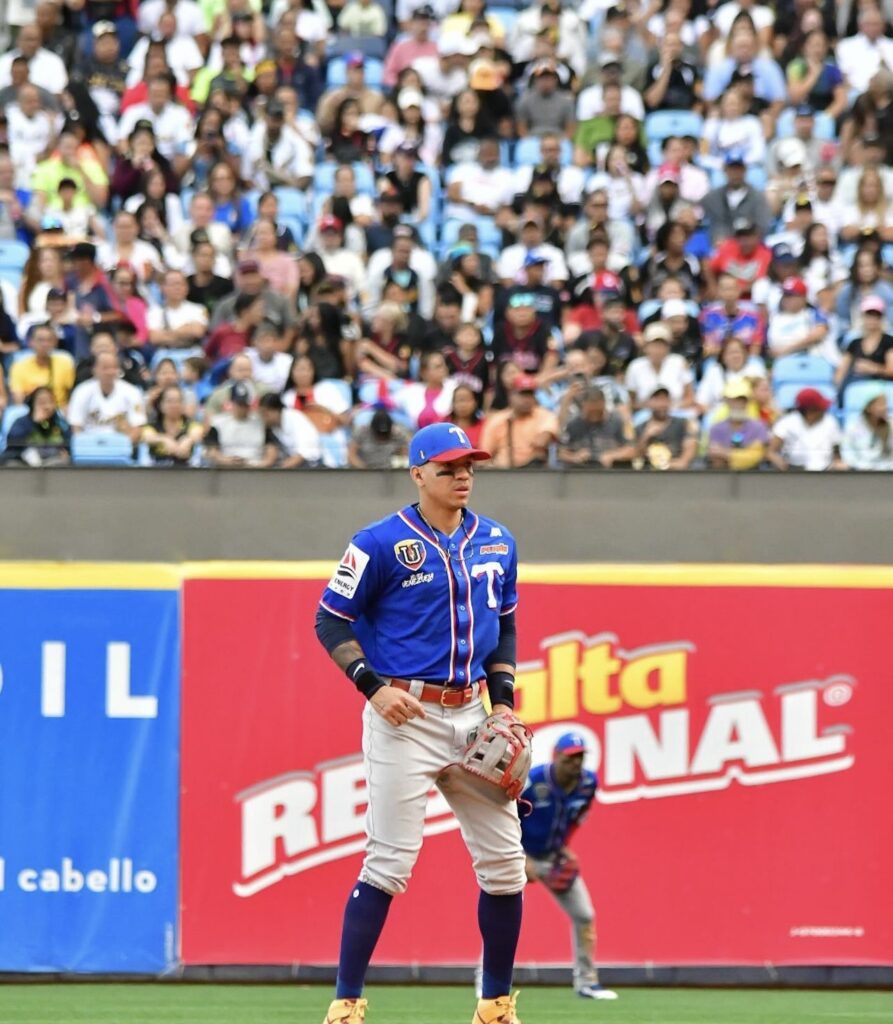 Ehire Adrianza celebra una década en Grandes Ligas - Beisbol Mundial